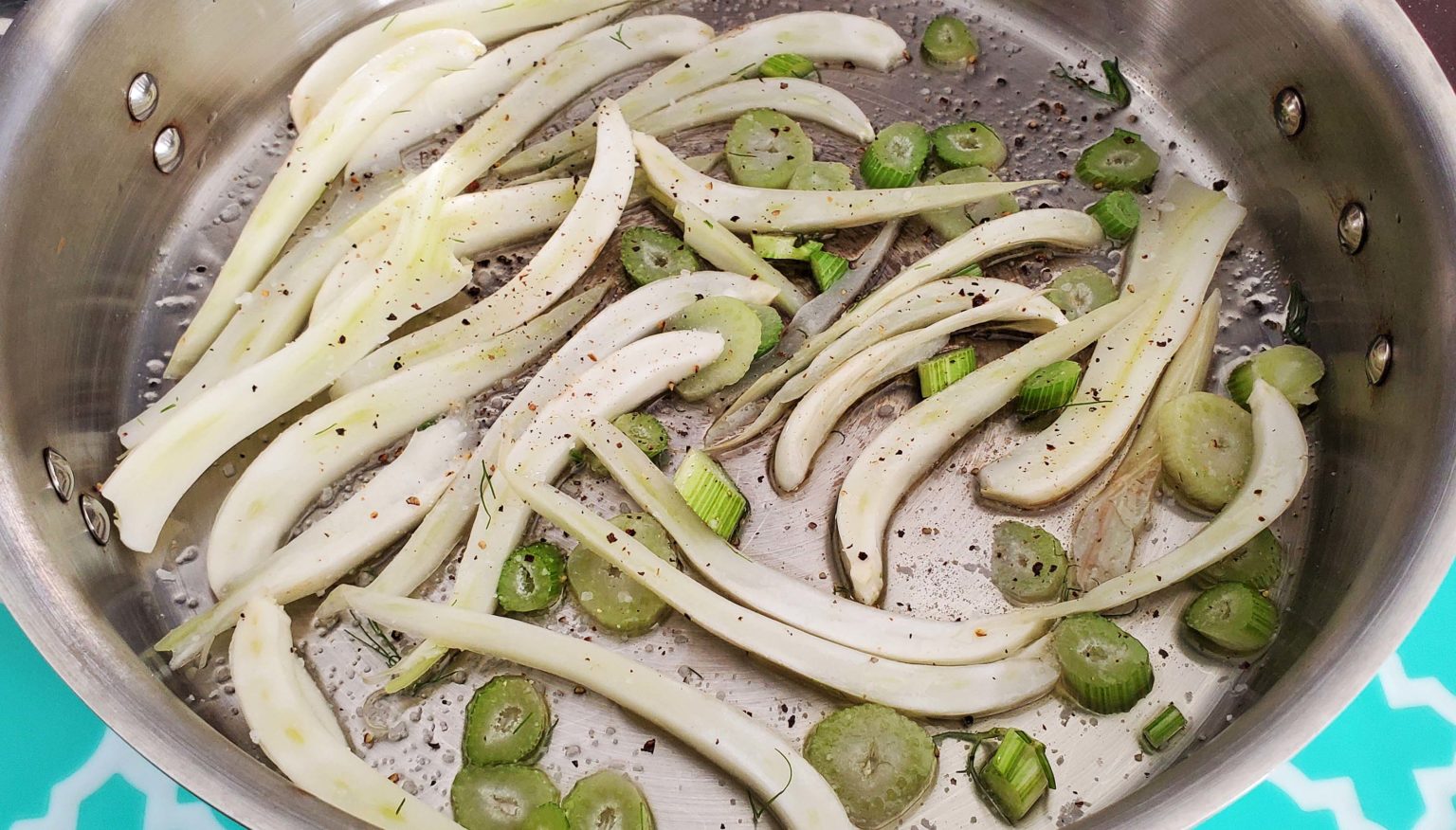 Autumn Inspired Trecce Pasta with Spicy ‘Nduja & Burrata Cream!